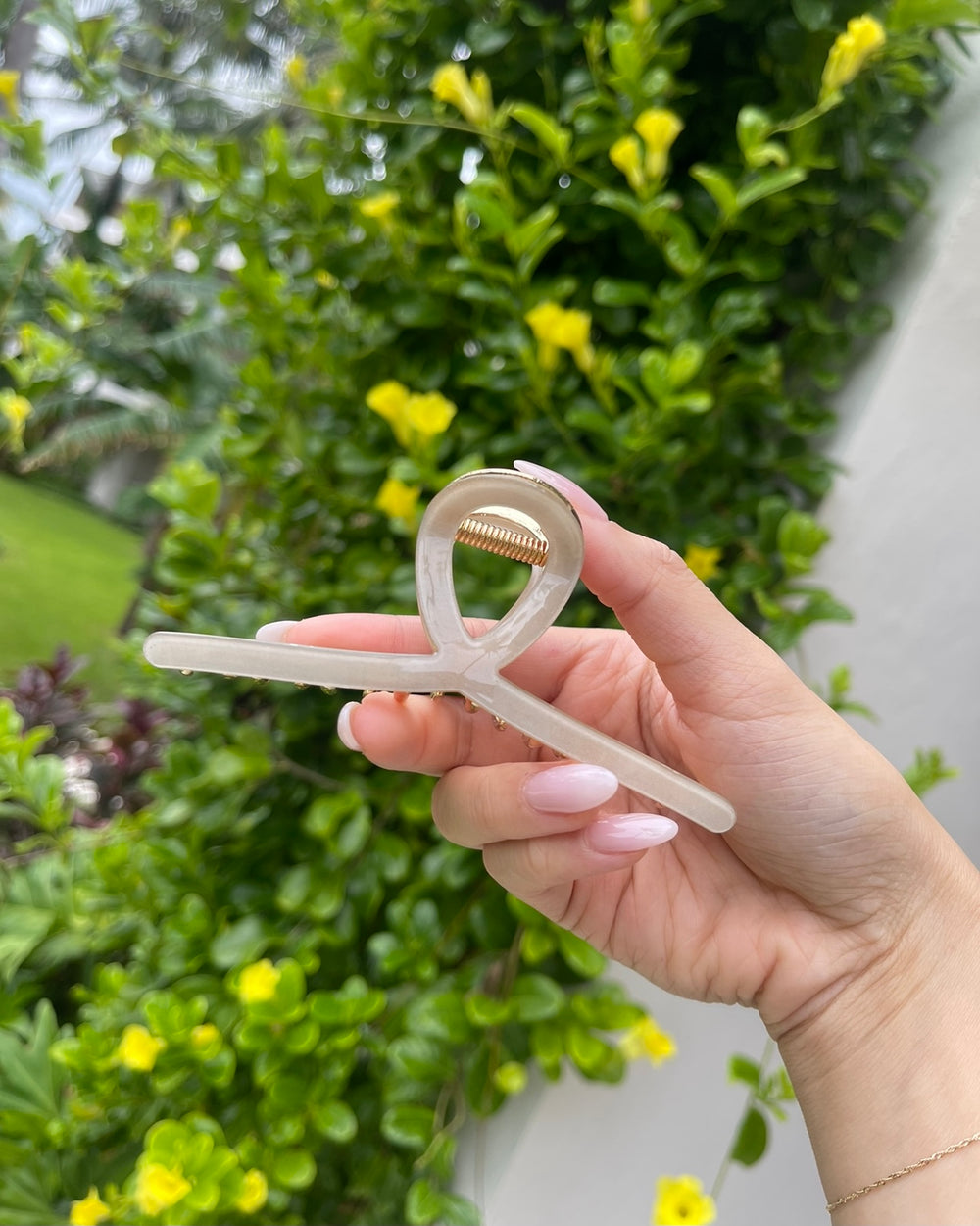 Signature | Loop Claw Clip